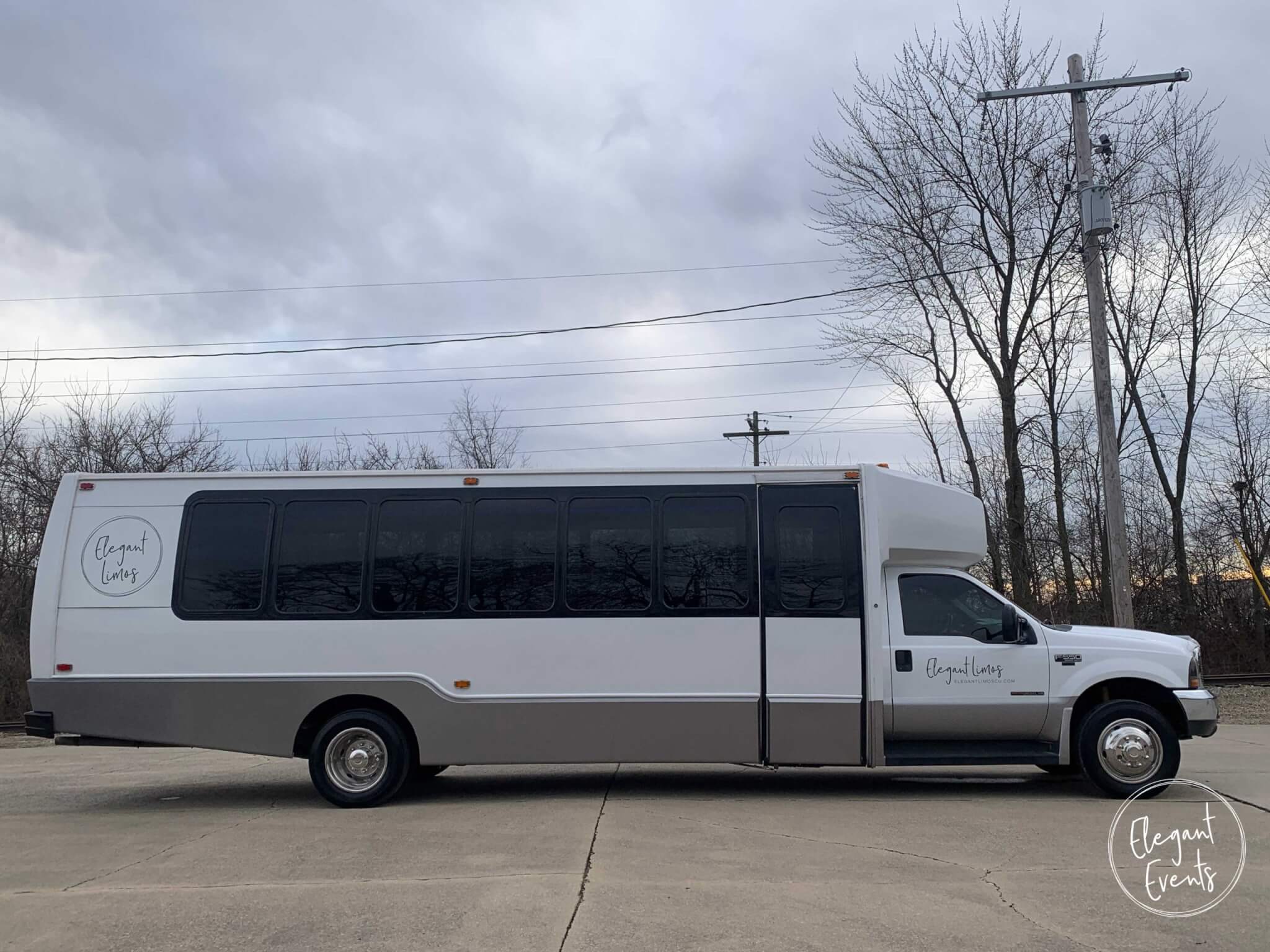 Big Party Bus - Elegant Limos